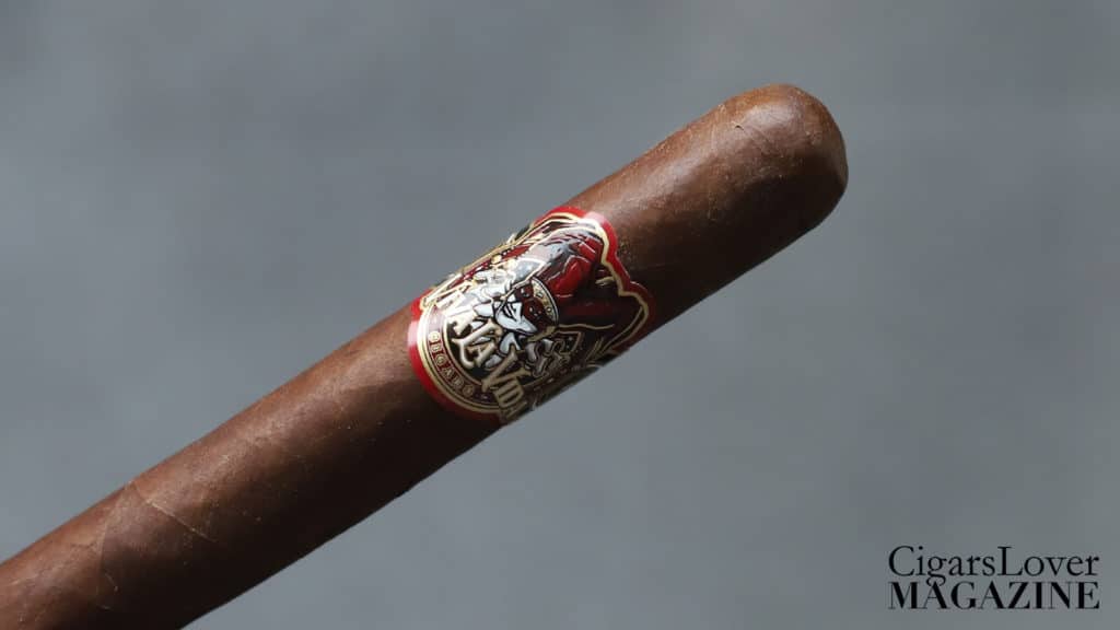 Viva la Vida Toro - CigarsLover Magazine